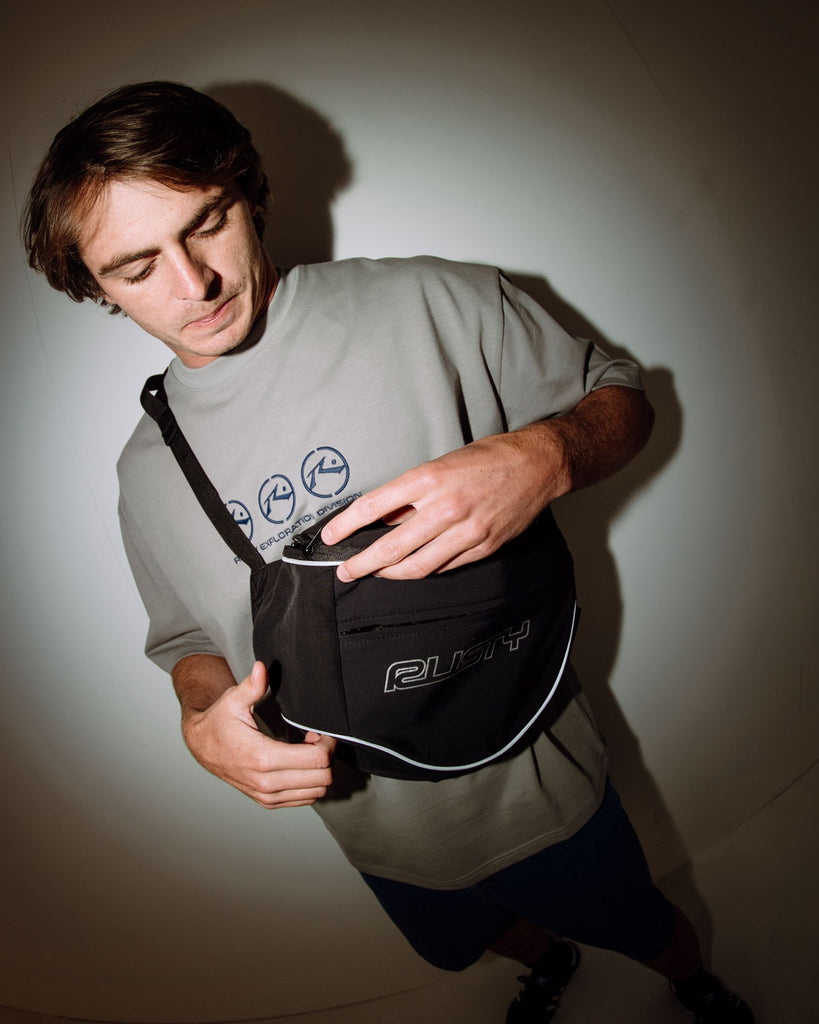 Rusty | Mens Fixie Sling Bag - Size: OSFM, Black, 100% Crinkle Nylon